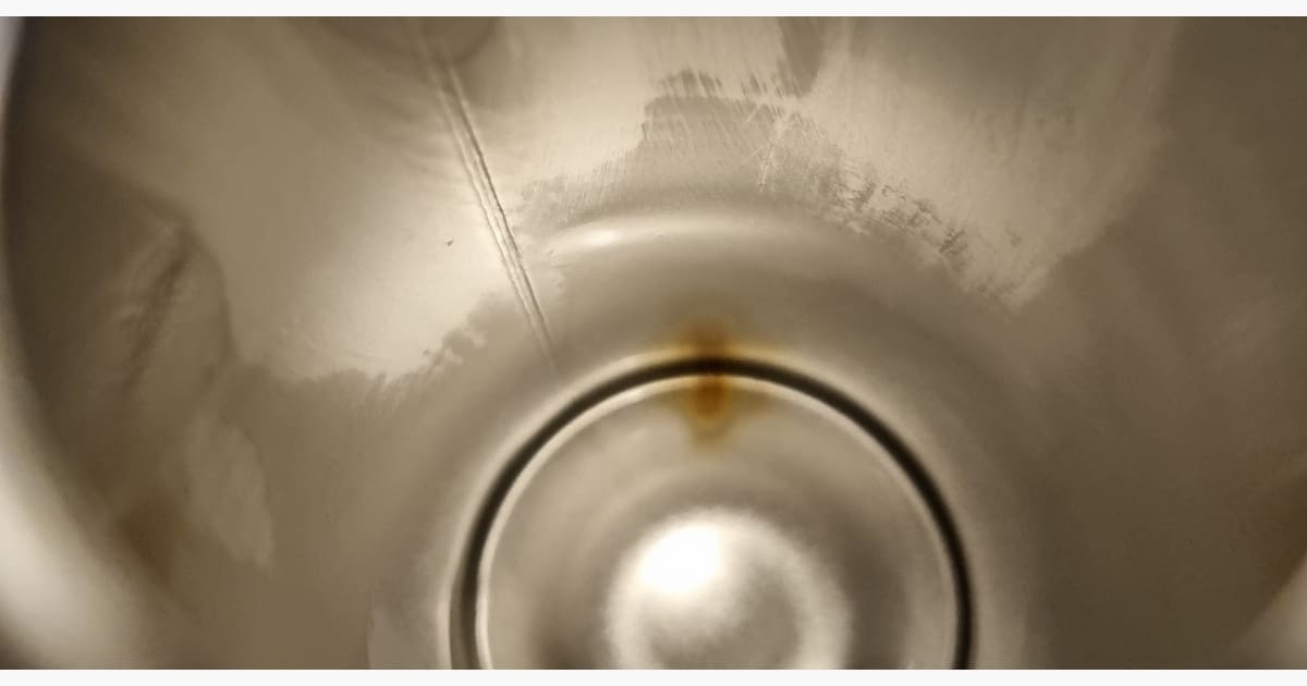 Rust in water bottles – how to remove rust and maintain a stainless ...